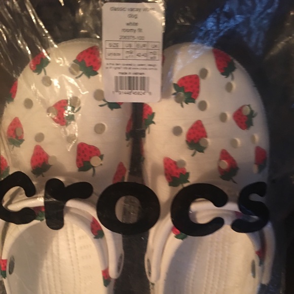 CROCS | Shoes | Crocs Vacay Vibes White Clog Strawberry Print | Poshmark